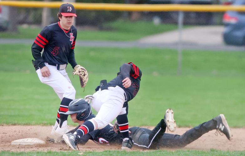 Fort Atkinson's baseball team wins and loses in walk-off fashion during ...