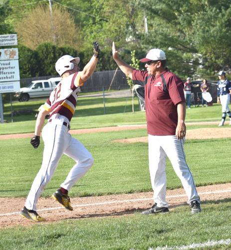 Baseball: Devine homers, Butina delivers go-ahead hit as Eagles top ...