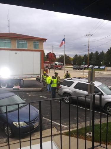 Truck Driver Hits Low Hanging Telephone Wire Knocks Down Pole News