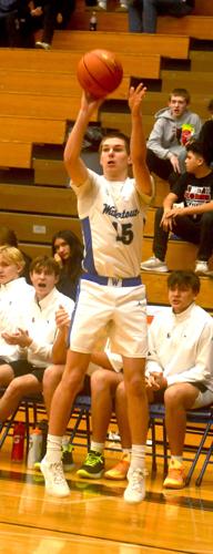Boys basketball: Goslings find a way to finish, close out Blackhawks ...