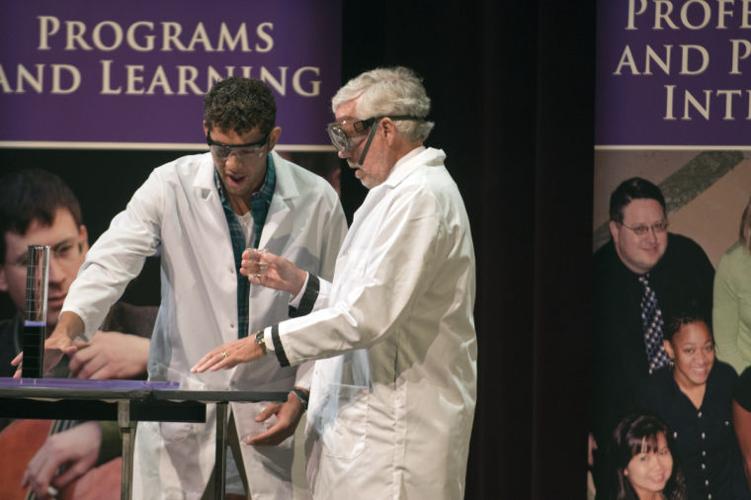 UW-Whitewater’s ‘chemistry’ leads to success, Chancellor Telfer says ...