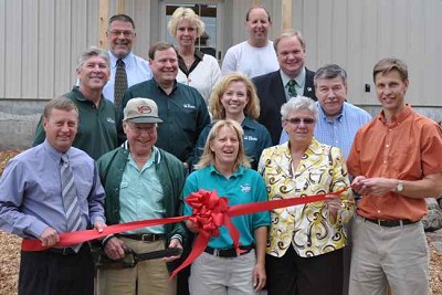 Ribbon snipped on new Blodgett Garden Center | News | dailyunion.com