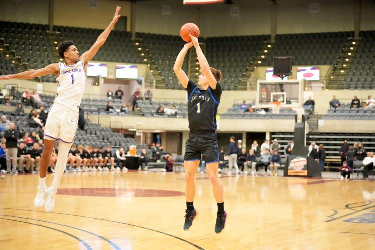 Benish hits nine of Lake Mills' school-record 19 3-pointers in rout of ...