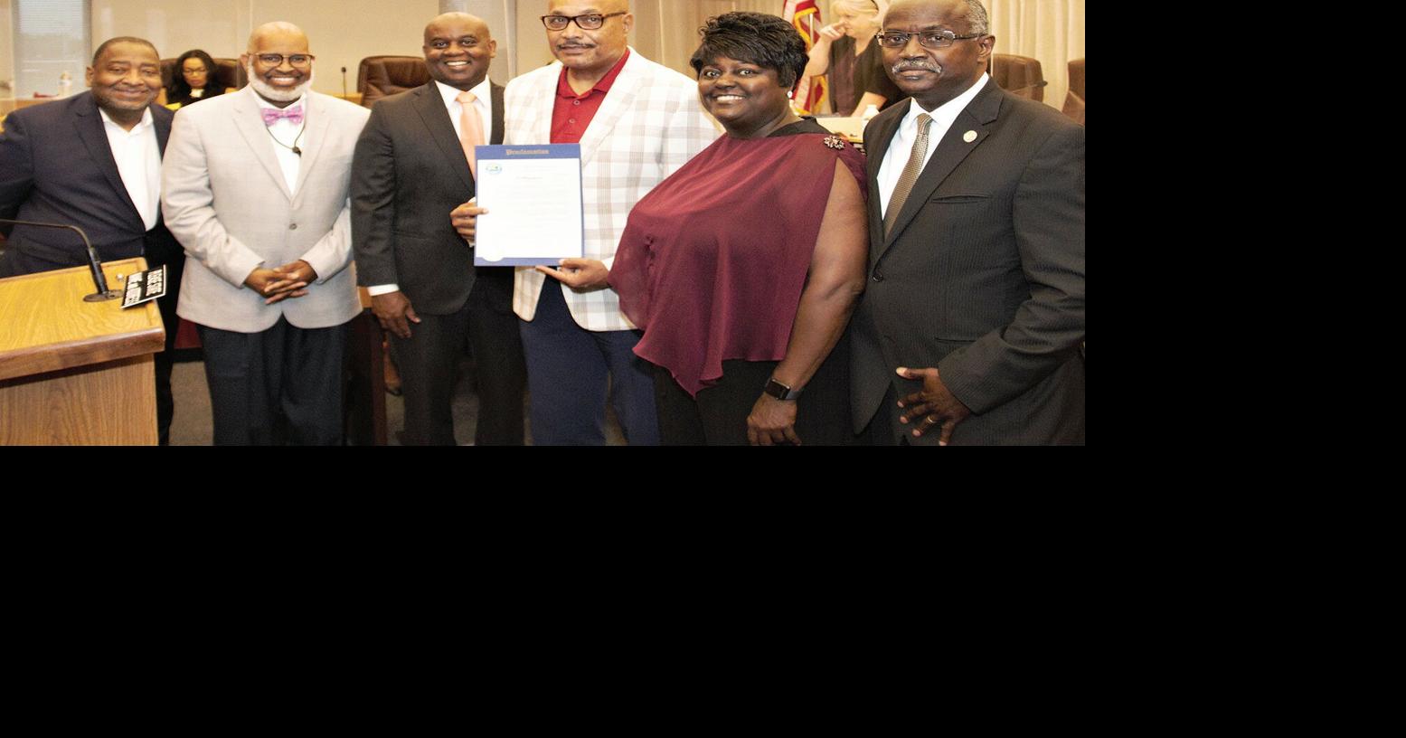 DAYTONA BEACH HONORS LYNN THOMPSON | News | daytonatimes.com