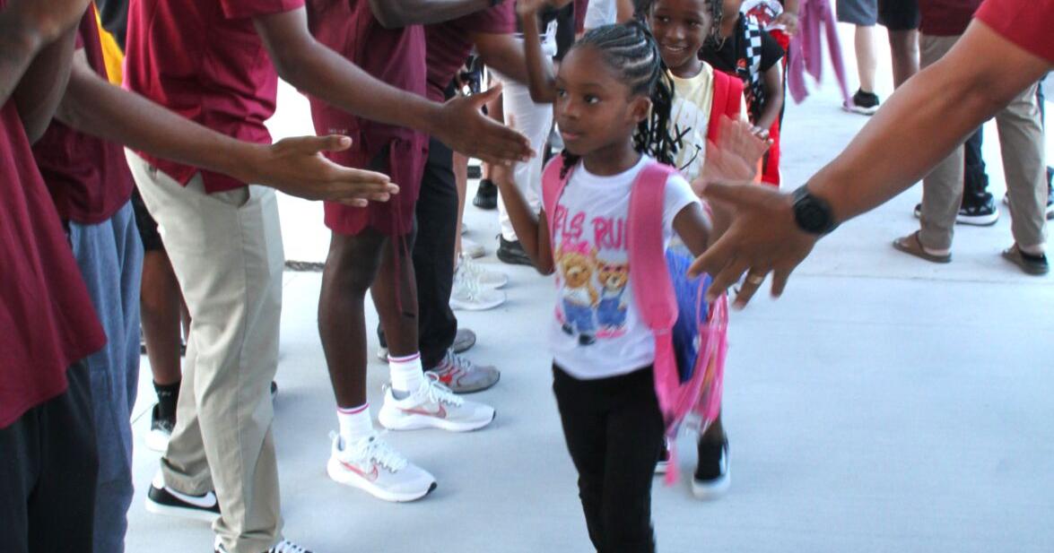 A warm Wildcats back-to-school welcome for Turie T. Small students ...