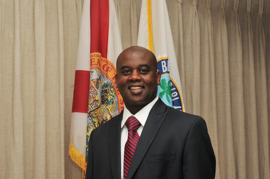 Henry wins third term as Daytona’s mayor | Lead-stories | daytonatimes.com