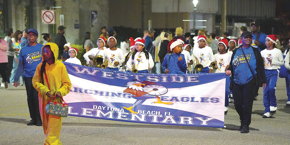 City presents ‘Dashing Through Daytona’ parade | Community ...