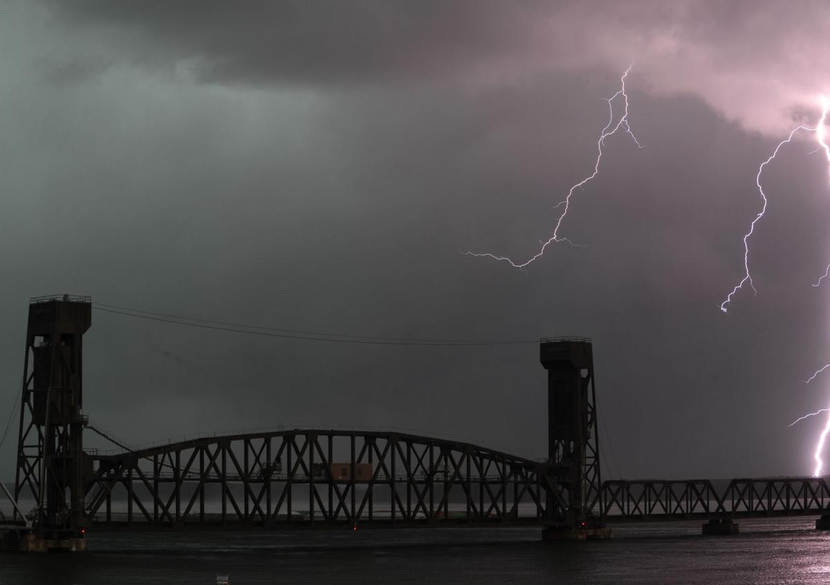 Thunderstorm and Damage | Gallery | decaturdaily.com