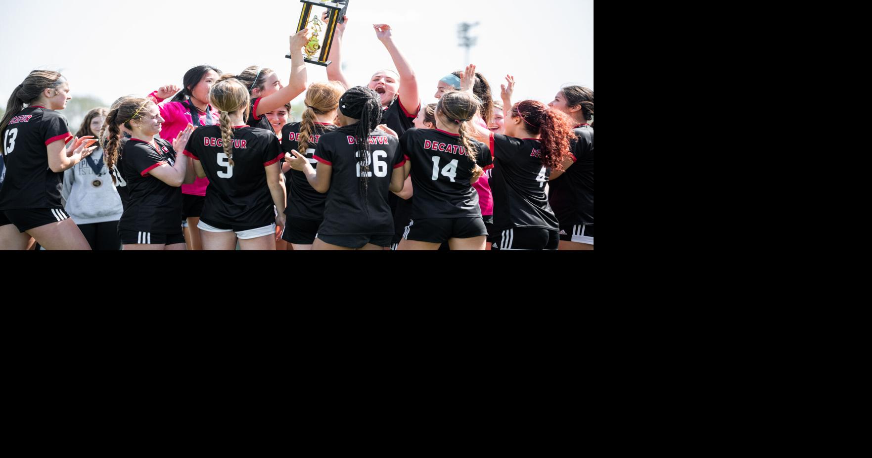 Decatur girls make it 7 in a row, Austin boys take third straight ...