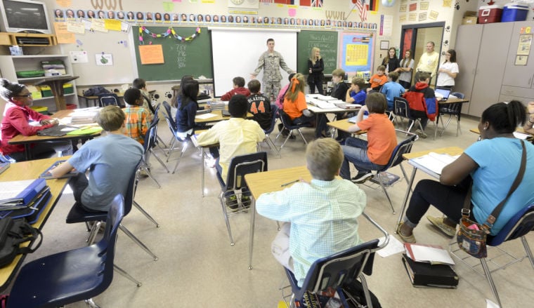 SFC Jarrett Sandlin Visits Cedar Ridge Middle School Students | Gallery ...