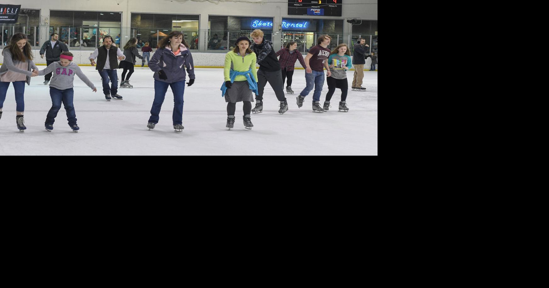 Ice rink's holiday sessions continue through Sunday | Decatur ...