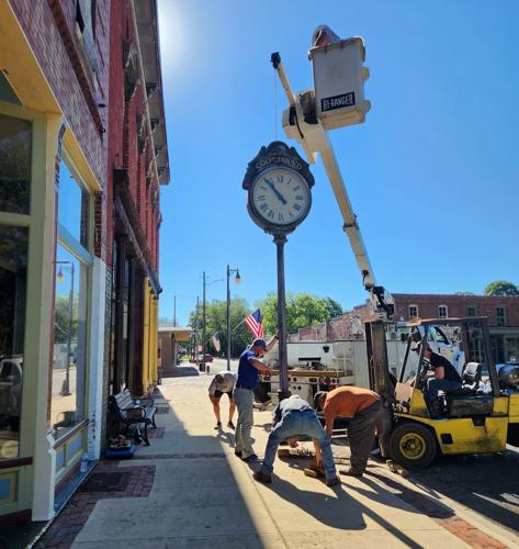 Time's up on street clock restoration in Courtland | Lawrence County ...