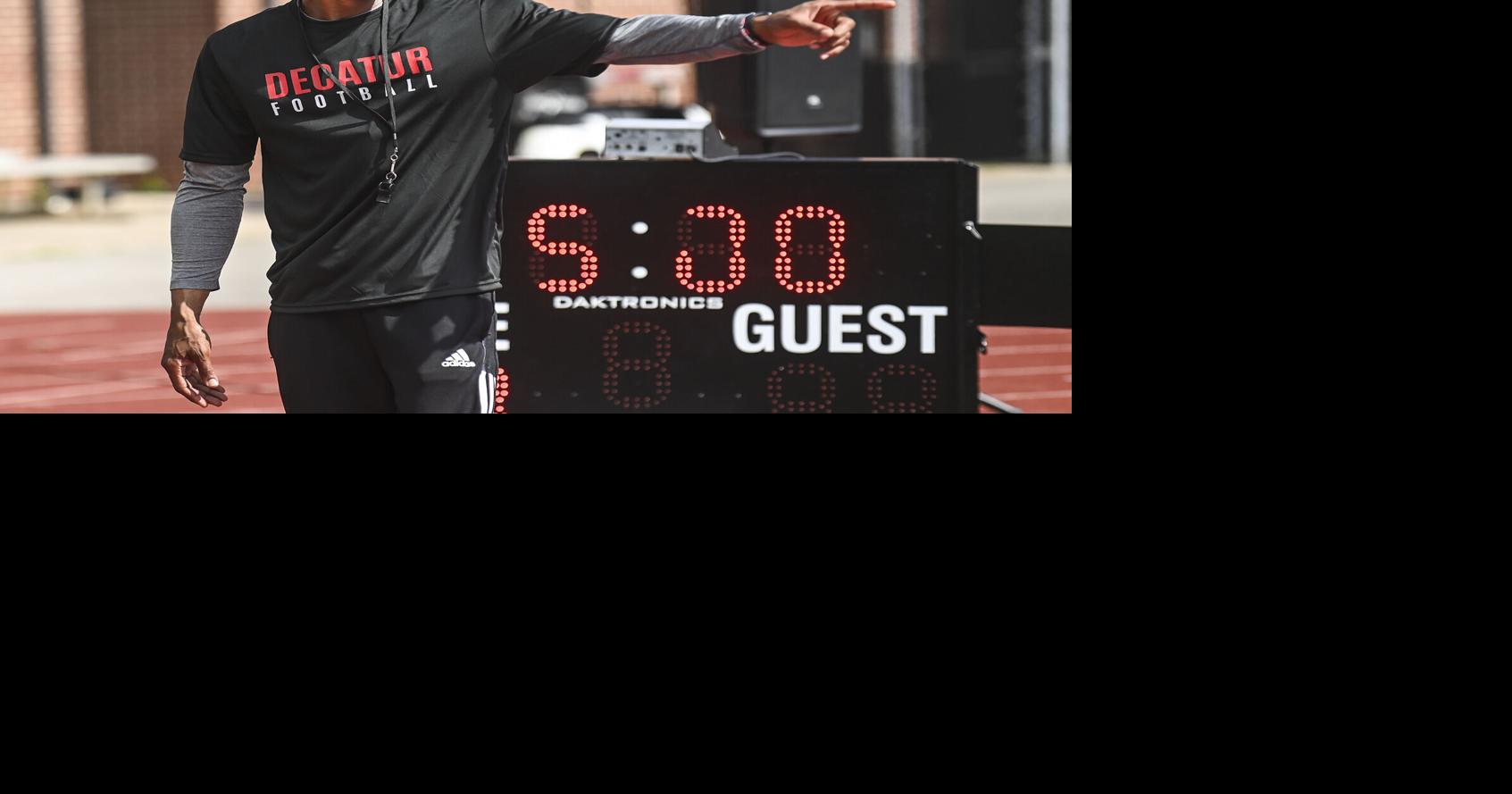 Savage out as Decatur High head football coach | Decatur | decaturdaily.com