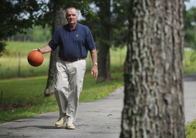 Maples honored for hard work | Sports | decaturdaily.com