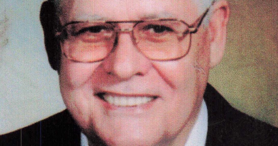 Terry Schmitt | Obituaries | decaturdaily.com