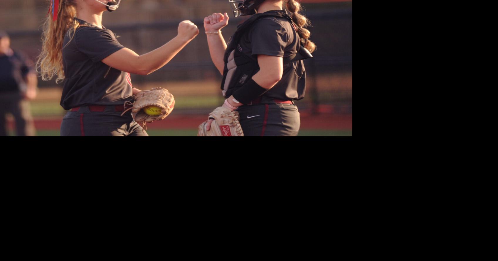 Two of a kind: Godfrey sisters' bond fuels Hartselle's success ...