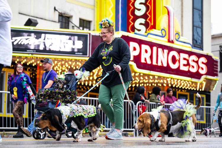 Decatur celebrates Mardi Gras-inspired Carnegie Carnival | Local News ...