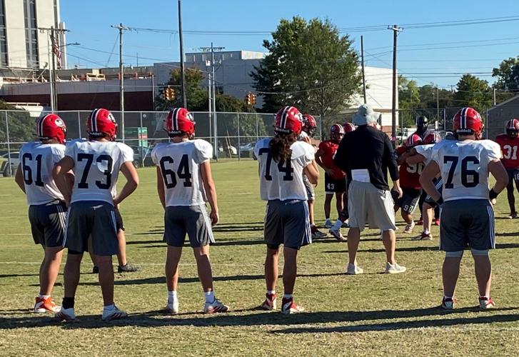 Decatur Red Raiders find success with an undersized offensive line ...
