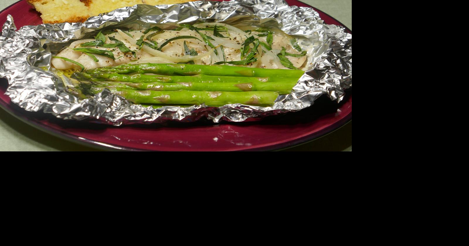 Poisson en Papillote (Steamed Fish Parcels) with Garlic Bread | Food ...