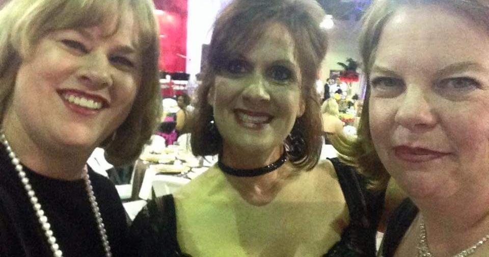 United Way’s Girlfriend’s Gala a roaring success | Living ...