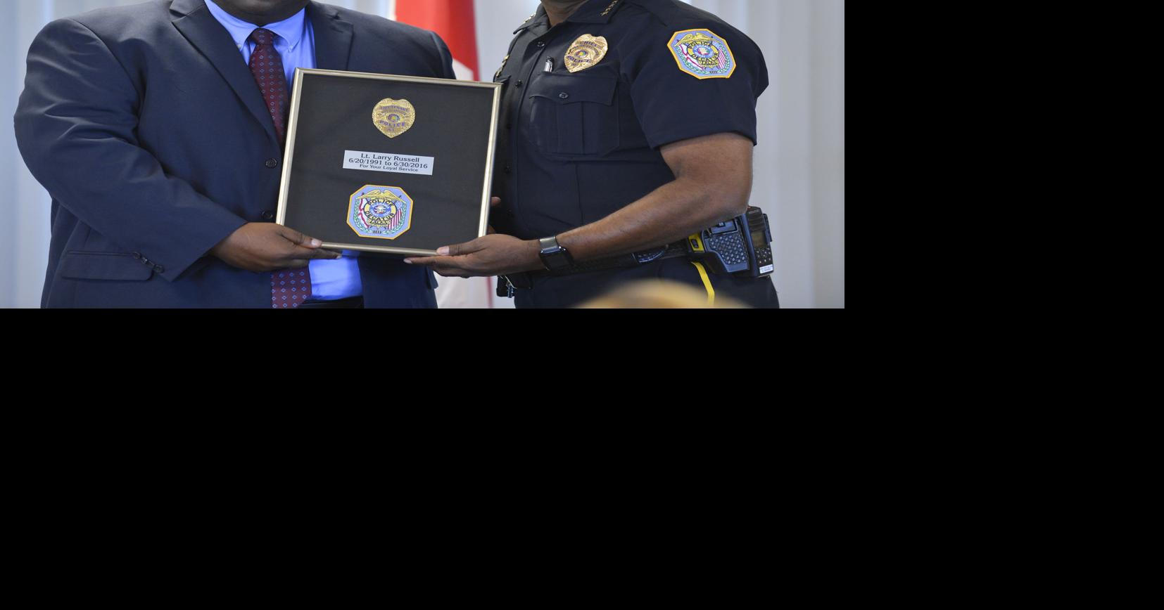 Four Decatur Police Officers Retire | News | decaturdaily.com