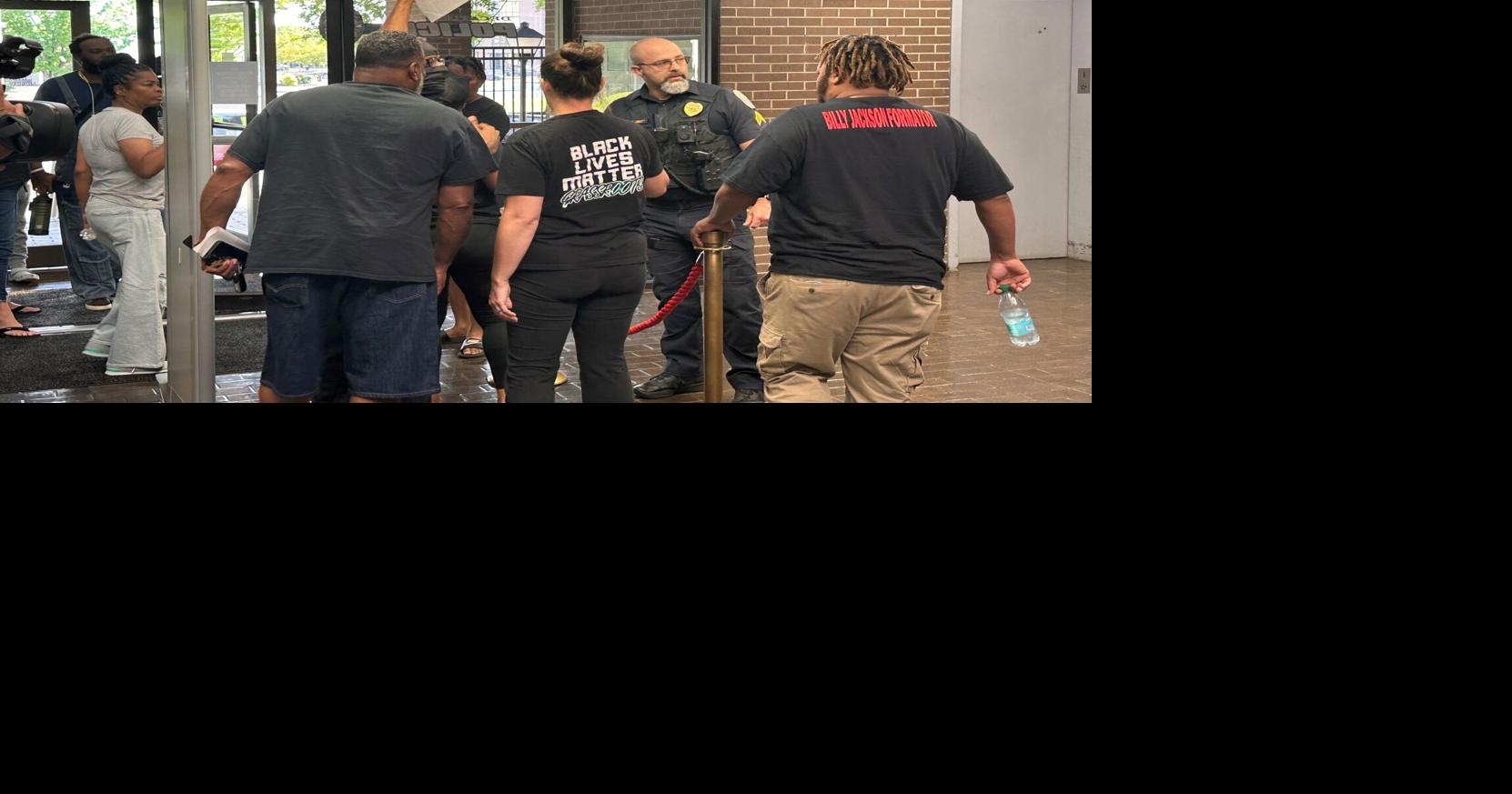 Ladner: 'Orderly meetings' necessary after work session ends in chaos ...