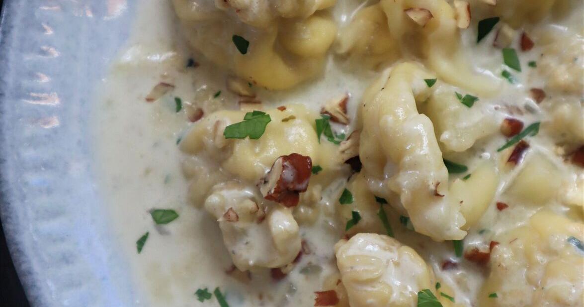 Che buono! Sacchetti stuffed with pear and Gorgonzola | Food ...