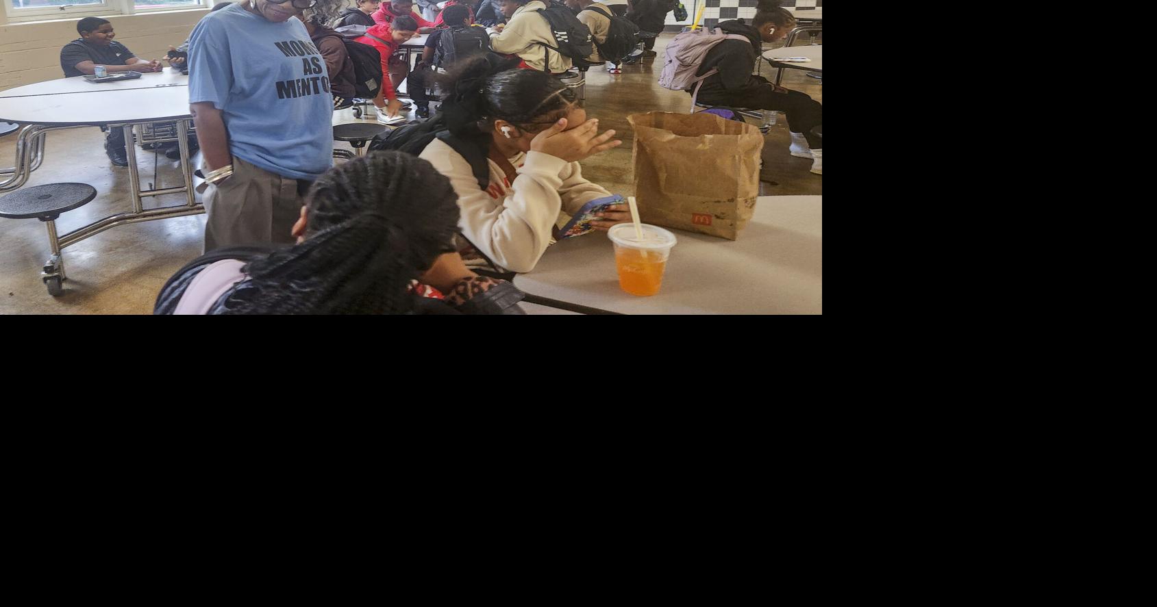 Moms as Mentors encouraging middle school students in Decatur | Decatur ...