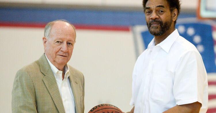 Former Decatur, Brewer basketball coach Wally Sanders dies | Brewer ...