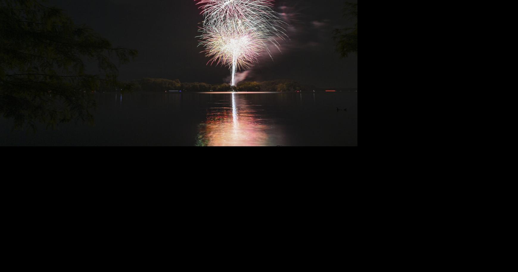 Spirit fireworks show draws nearly 3,000 to park; vendors report brisk ...