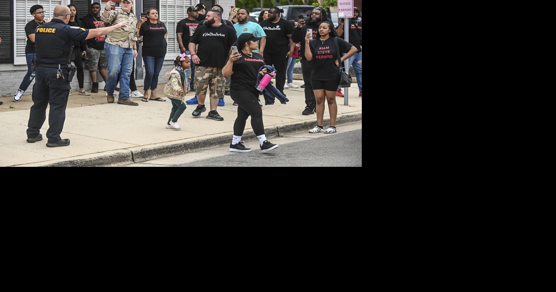 Mayor responds to 3rd Friday chaos, protesters file complaints ...