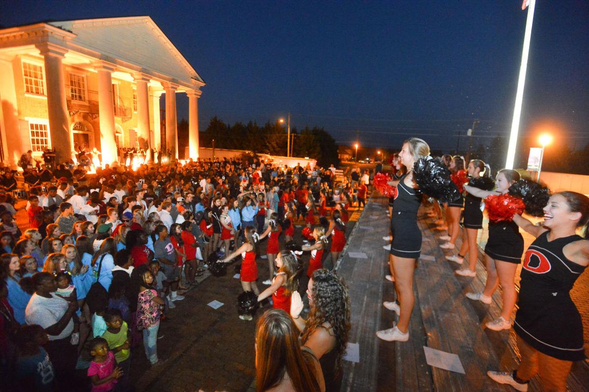 Decatur High Homecoming Parade | Gallery | decaturdaily.com