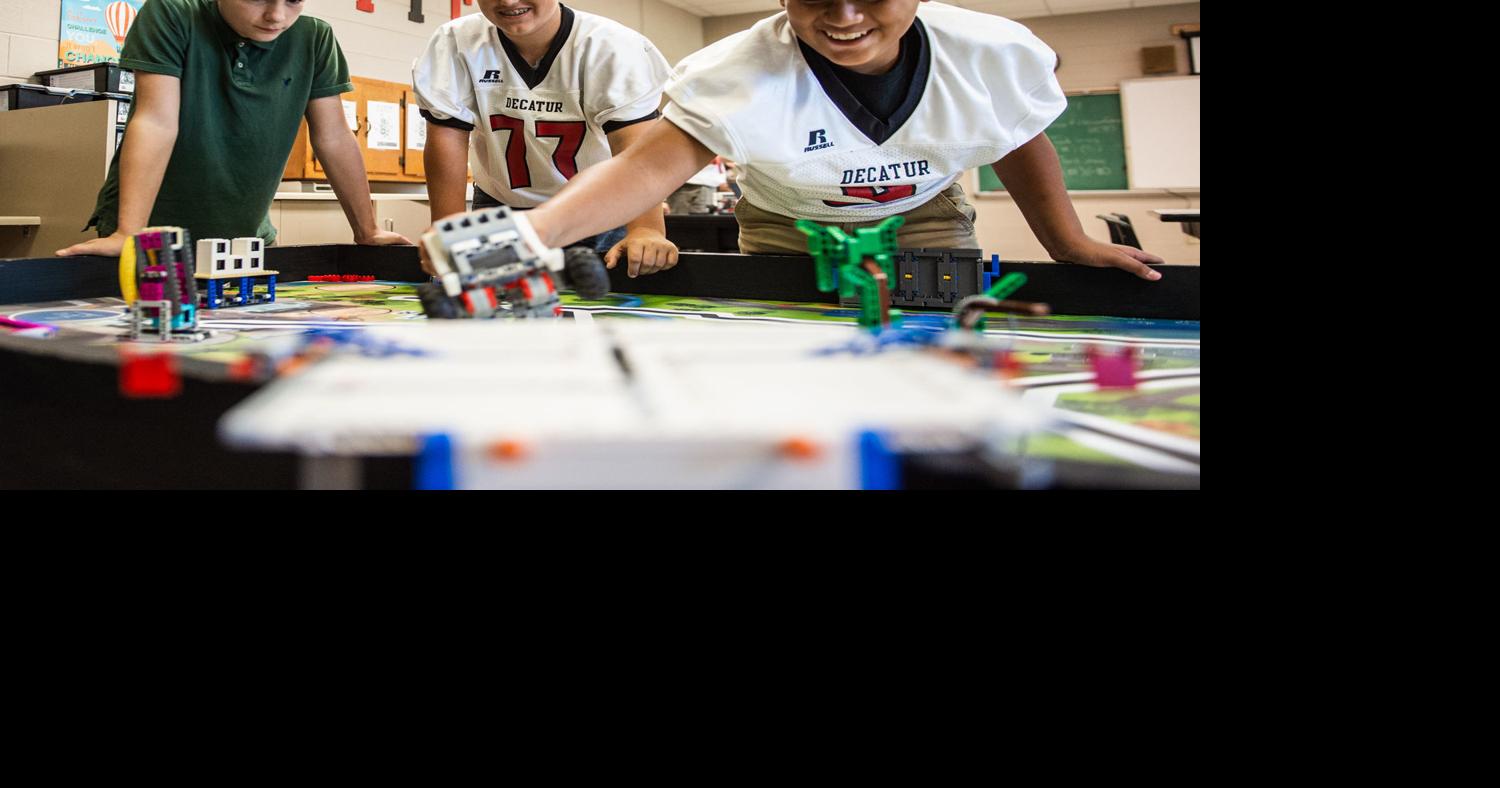 Students focus on improving Decatur for robotics competition | Decatur ...