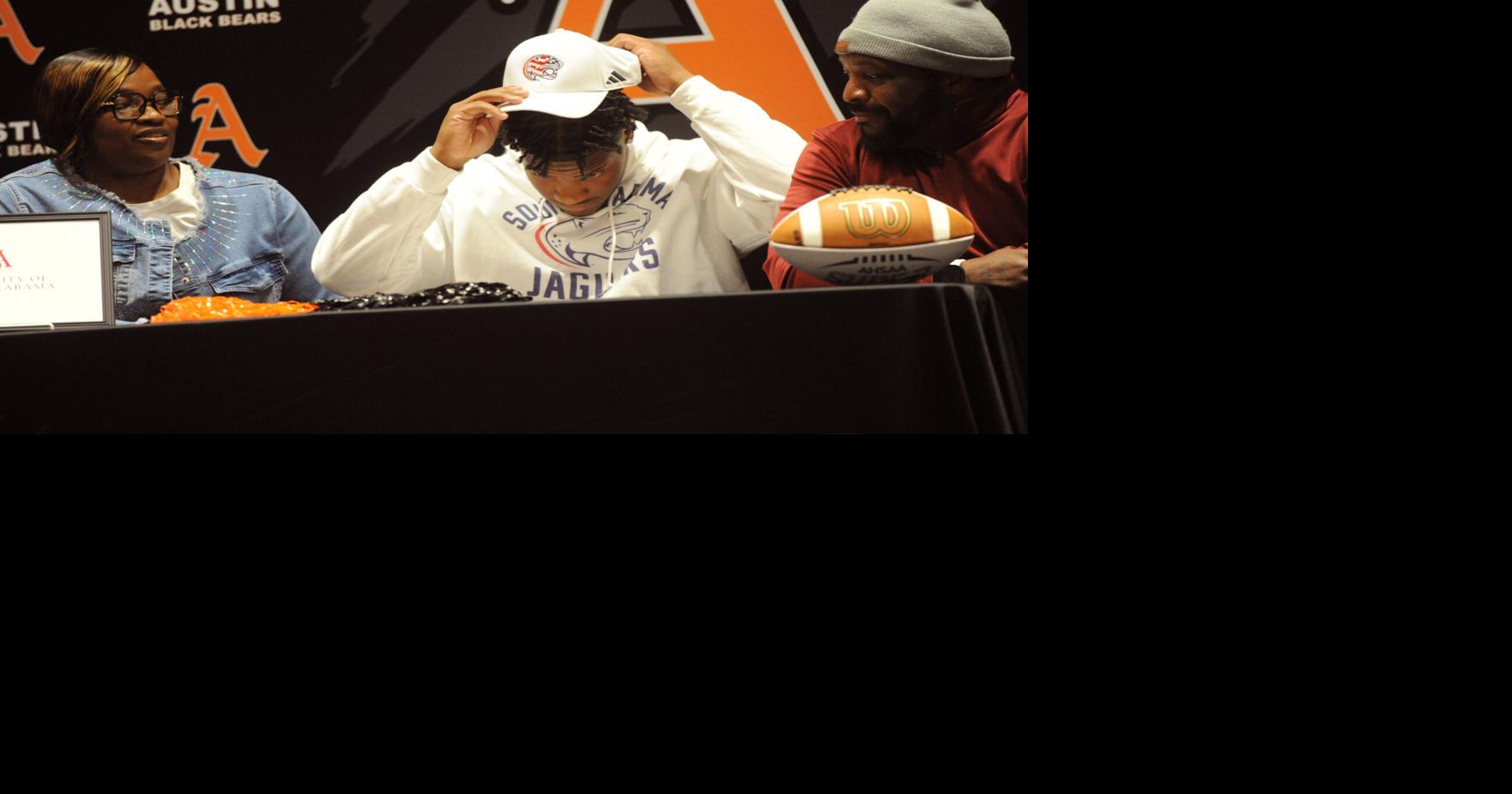 'He's an anchor': Austin star defensive lineman headed to South Alabama ...