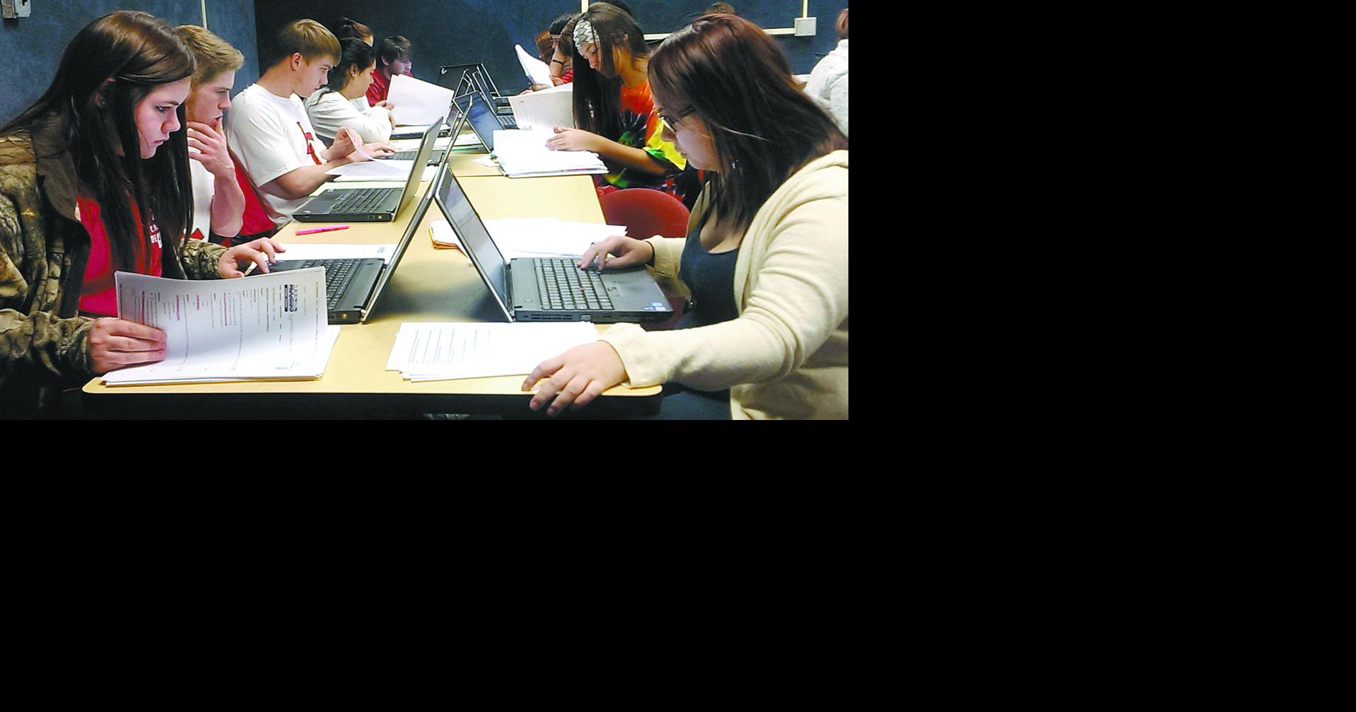 Lawrence Virtual School: System embracing online education | Lawrence ...