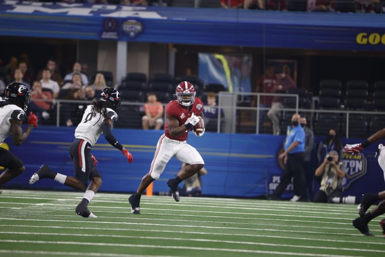 Photo gallery 1: Alabama 27, Cincinnati 6 | Sports | decaturdaily.com