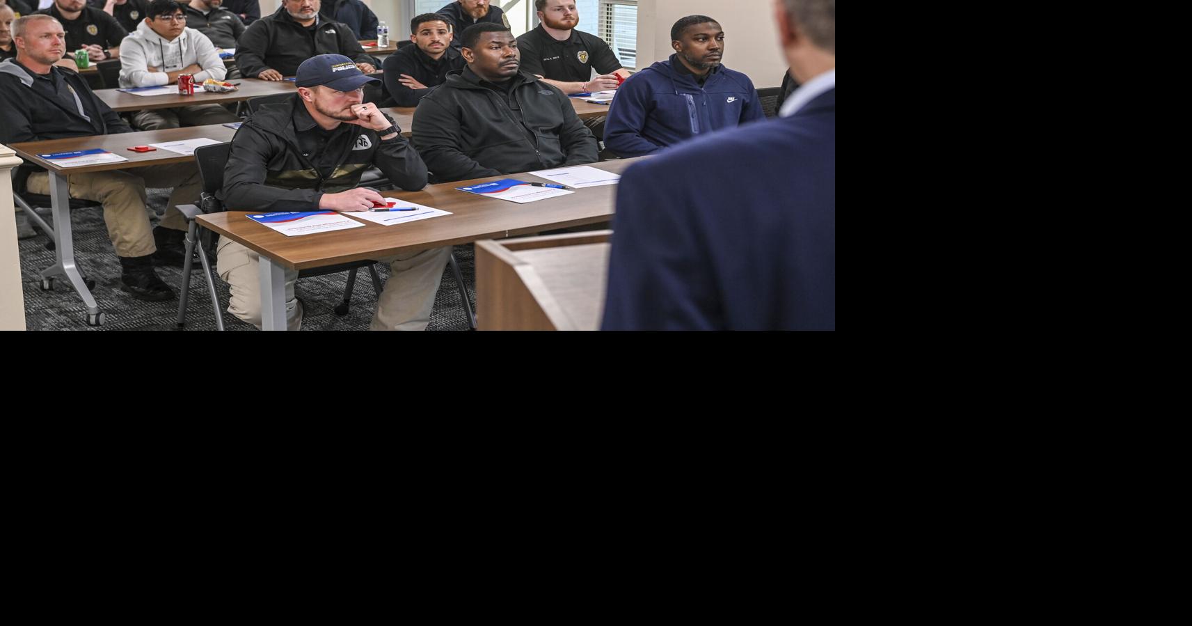 Decatur police undergo training with Alabama Institute for Deaf and ...