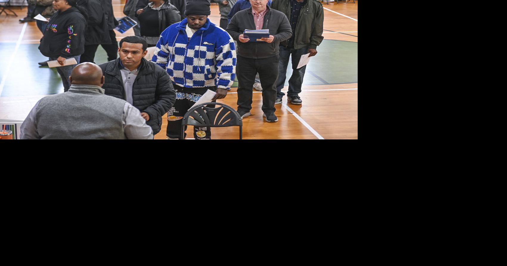 Local hiring event fills Fort Decatur with job seekers | Decatur ...