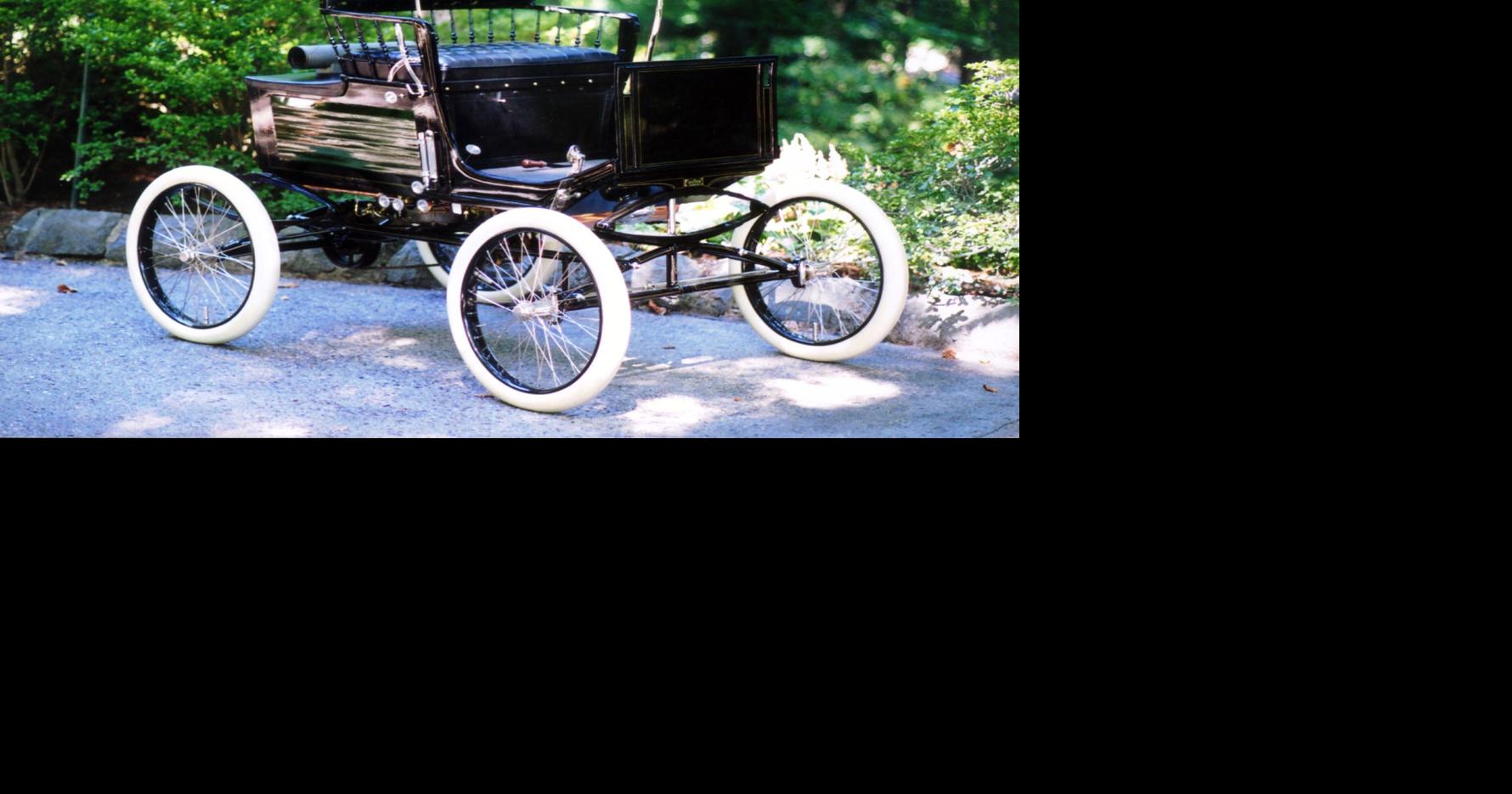 CLASSIC CLASSICS: 1899 Locomobile: From the Earliest Days of 'Cars ...