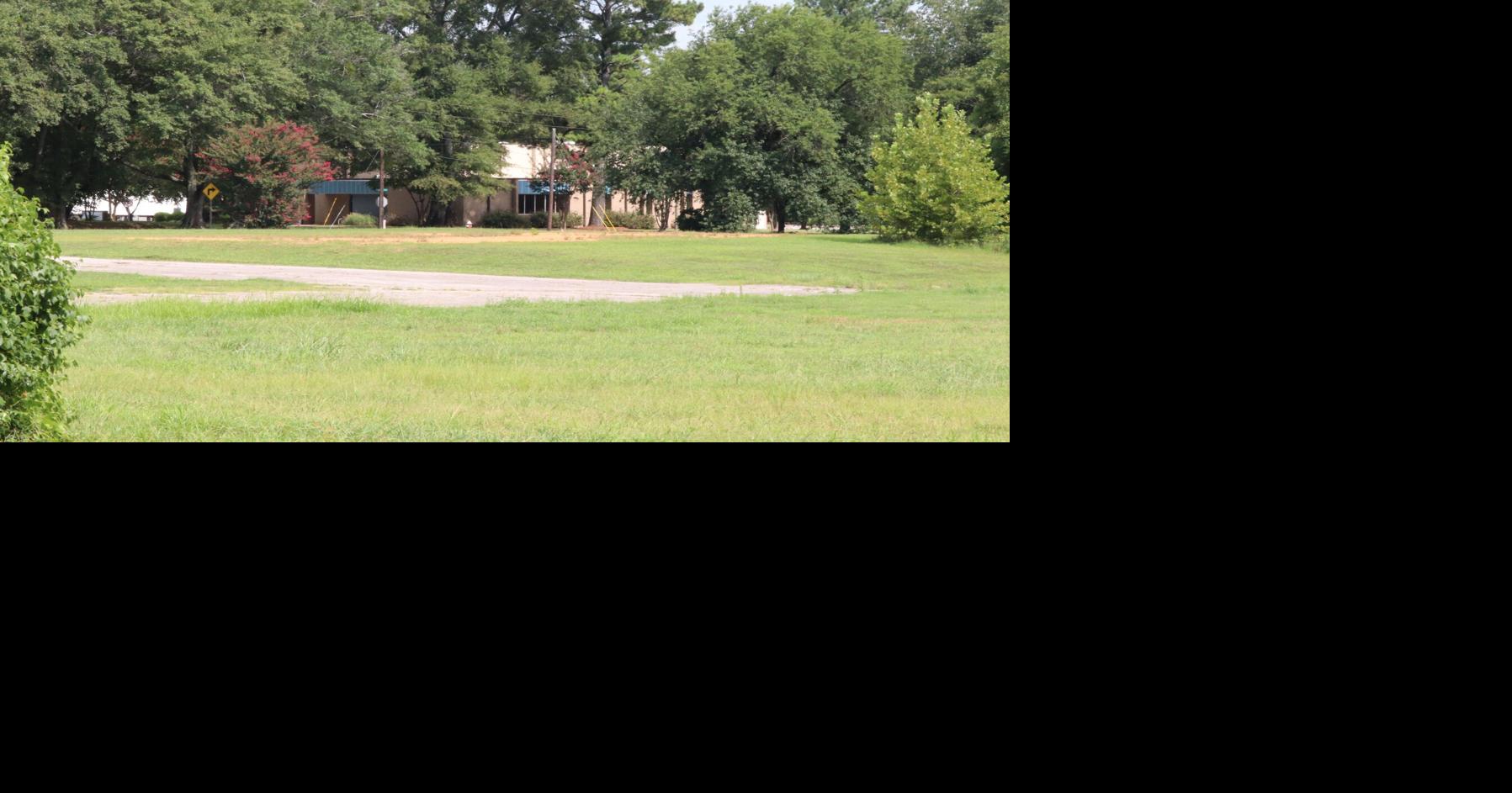 Housing Authority agrees to sell land near Carrie Matthews rec center ...