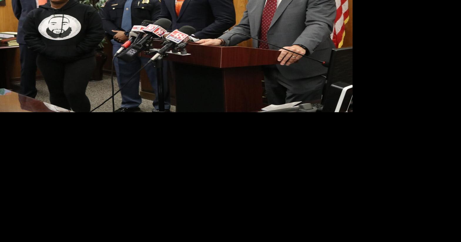 Former officer Marquette faces murder charge in Perkins death | Decatur ...