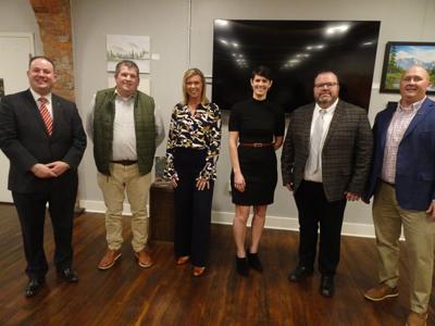 Kukelhan swears in city officials | News | decaturdailydemocrat.com