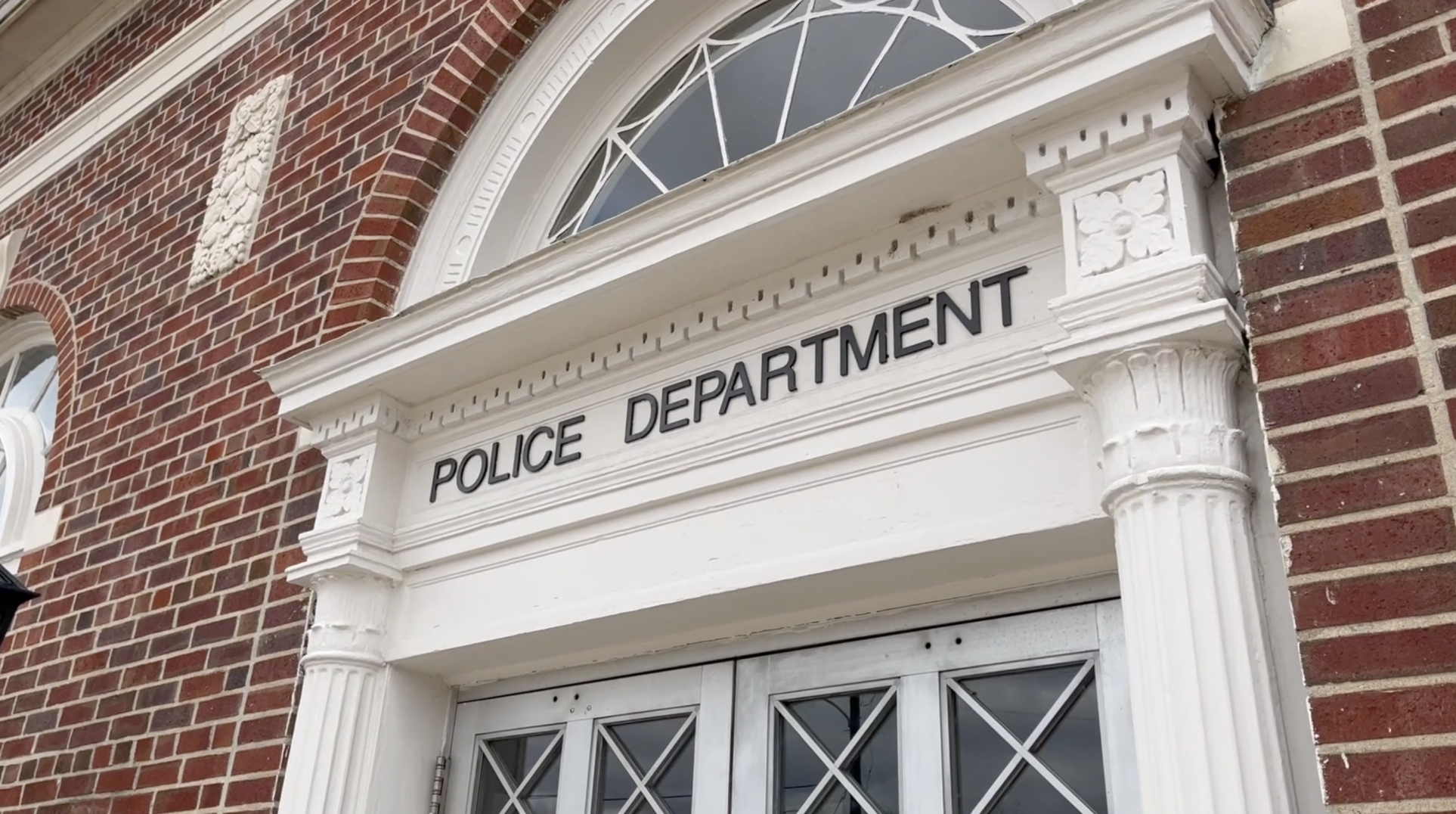 Cop's Comment Causes Concern in Cleveland | News | deltanews.tv