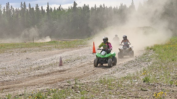 Having fun in the dust and the mud | Local | deltawindonline.com