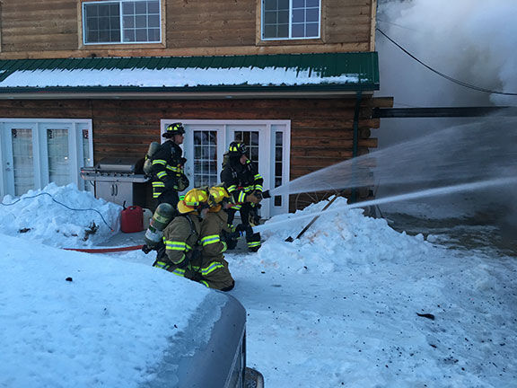 Fire destroys Tanana Loop cabin | Local | deltawindonline.com