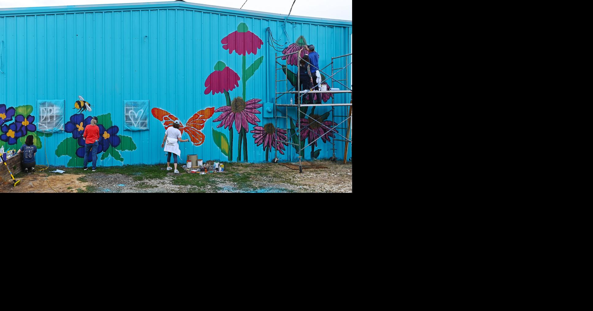 Native plants get the spotlight in a new mural project in Denton, and ...
