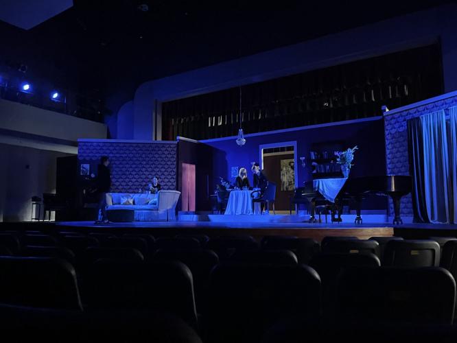 Noel Coward comedy ‘Blithe Spirit’ haunts Theatre Denton starting ...