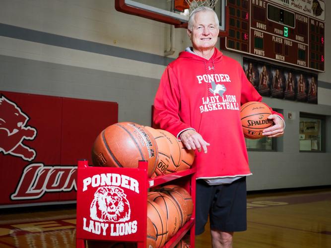 Ponder coach Avery relishes 800th victory with daughter by his side ...