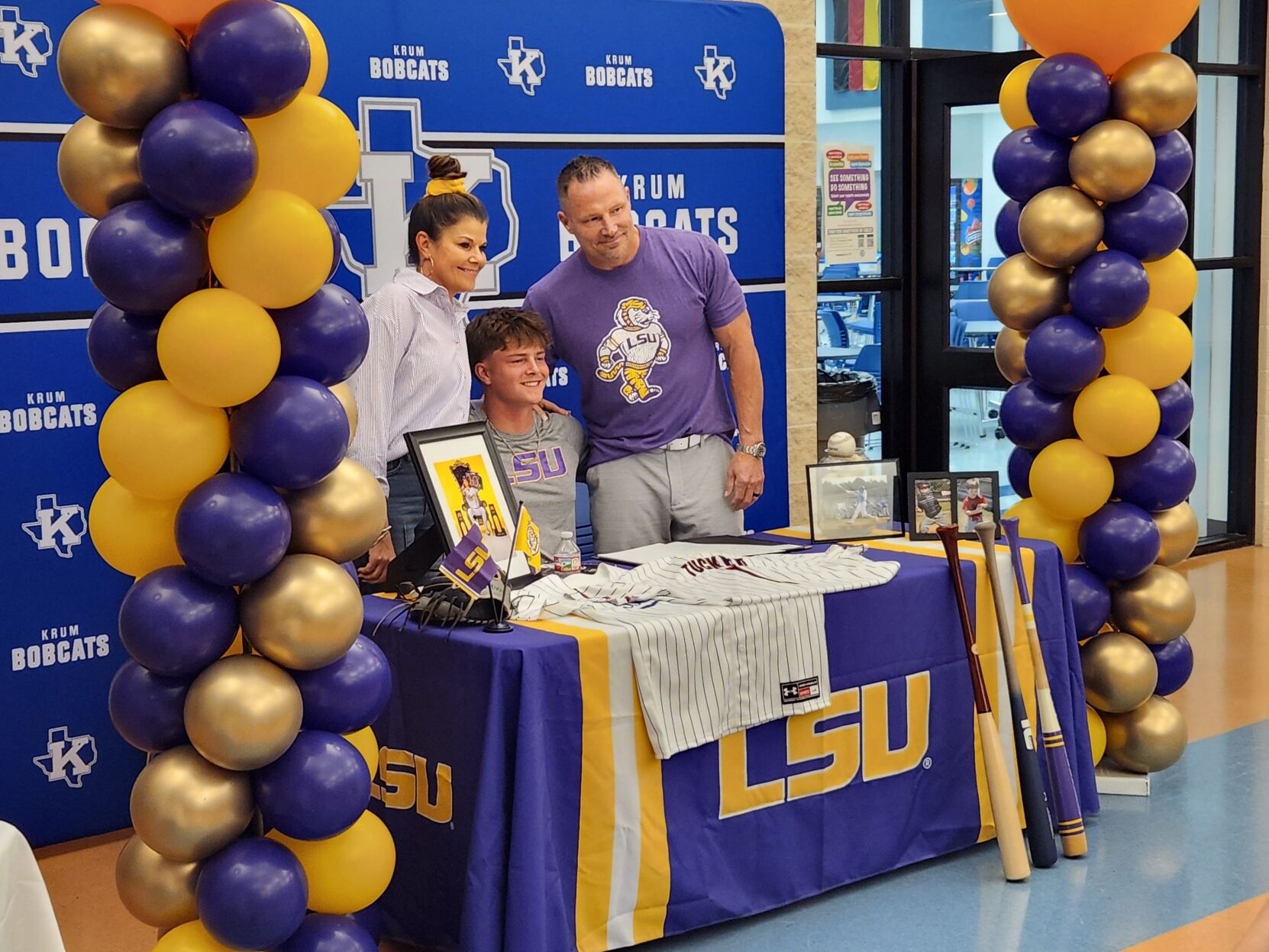 ‘Baseball is my life’: Krum’s Luke Tucker signs with LSU, joining ...