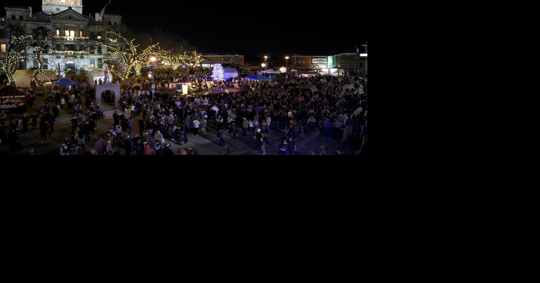 Denton Holiday Lighting Festival returns this weekend with spread-out ...